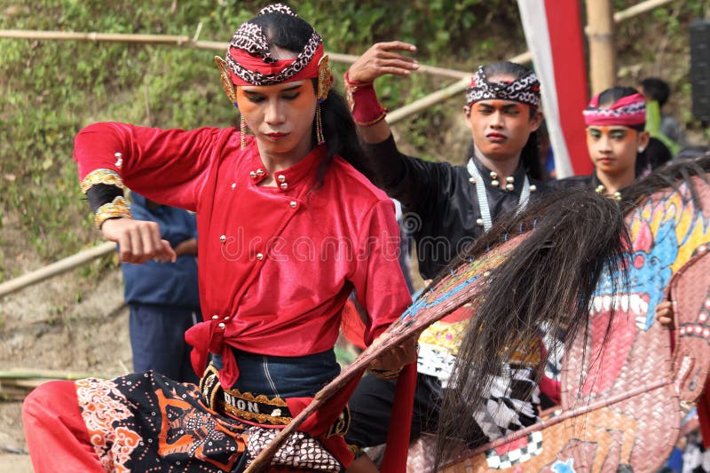 Kuda Lumping or Jathilan is a Traditional Dance Originating from Java ...