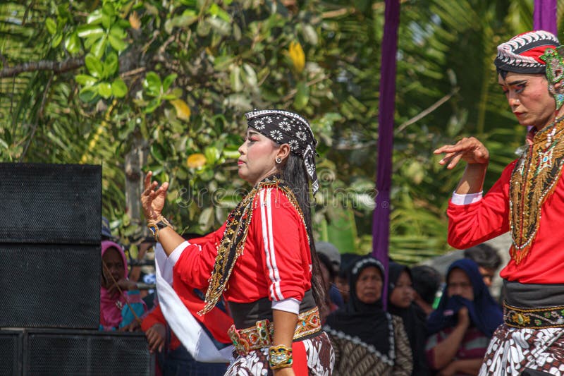 1,450 Javanese People Java Indonesia Religion Stock Photos - Free ...