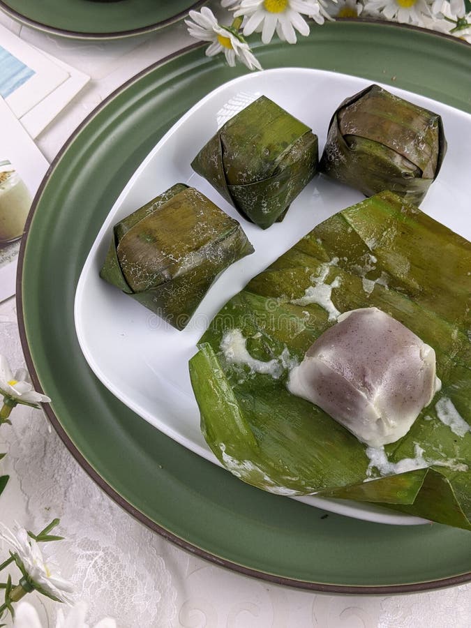 Kuih koci for snacks stock image. Image of green, meal - 267915531