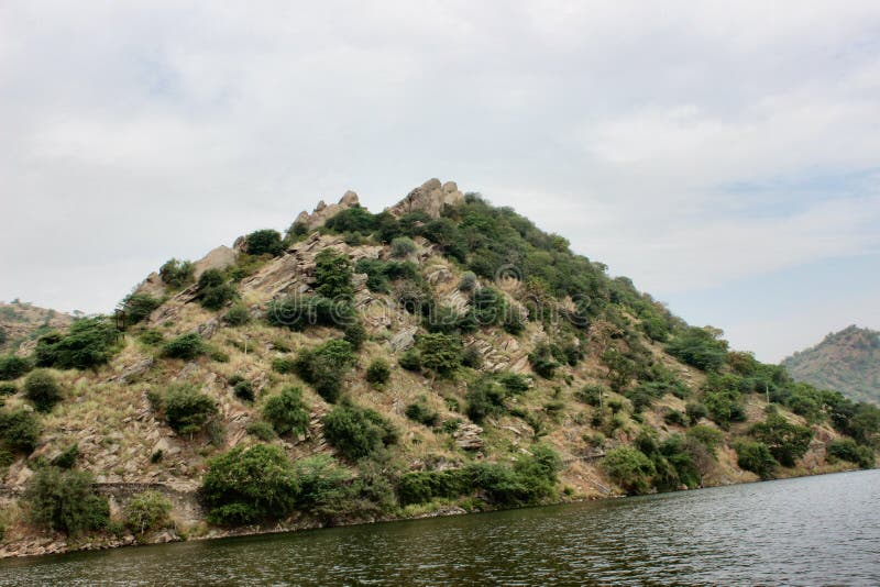 Kullar fotografering för bildbyråer. Bild av vatten - 108305339