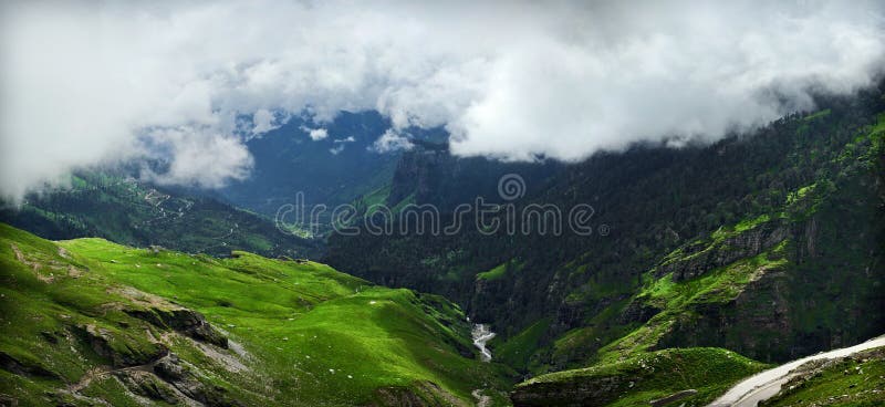 View of Kulu valley, India stock image. Image of himalaya - 37426909