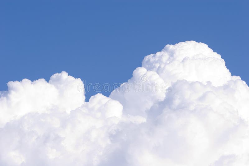 Kumulus-Wolken # 1 stockfoto. Bild von träumerisch, flaumig - 95794