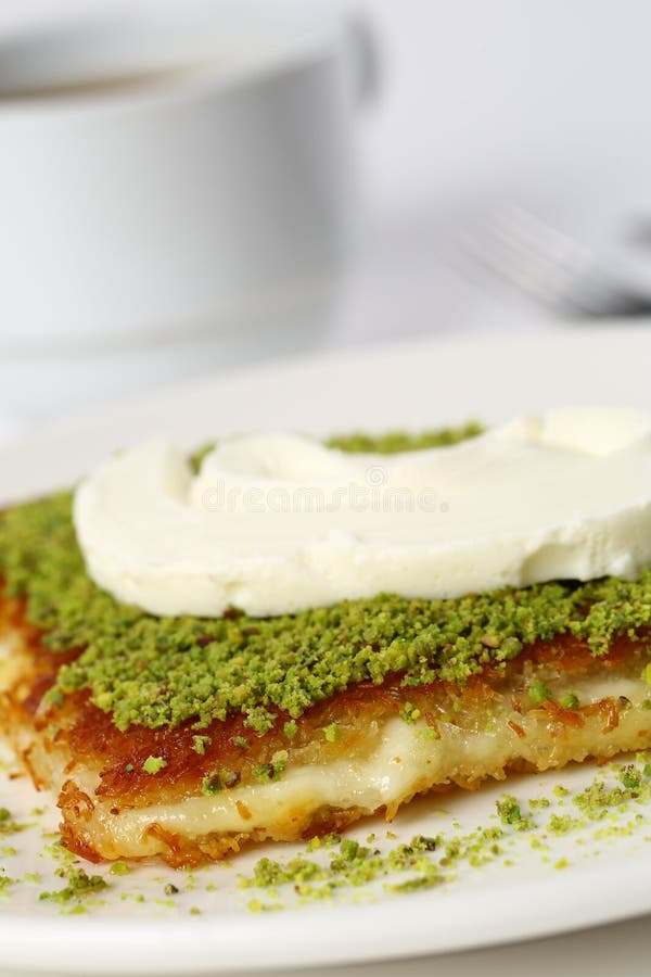 Kunefe / Turkish Traditional Dessert Stock Photo - Image of baking ...