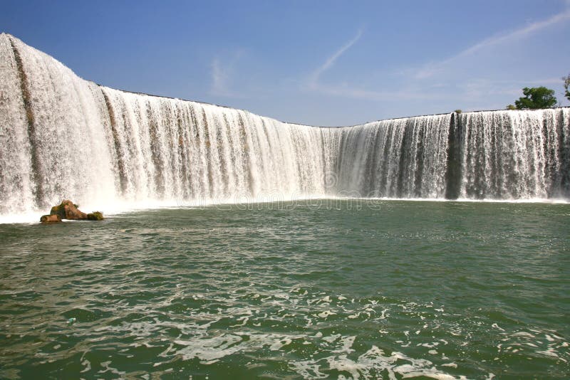 Kunming Waterfall Park in Kunming, China Became the Largest Waterfall ...