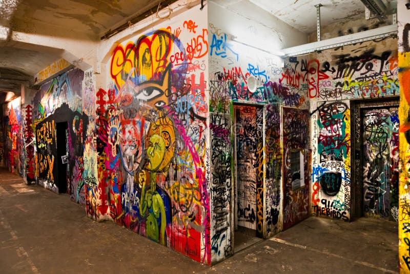 Kunsthaus Tacheles in Berlin Editorial Photography - Image of ...