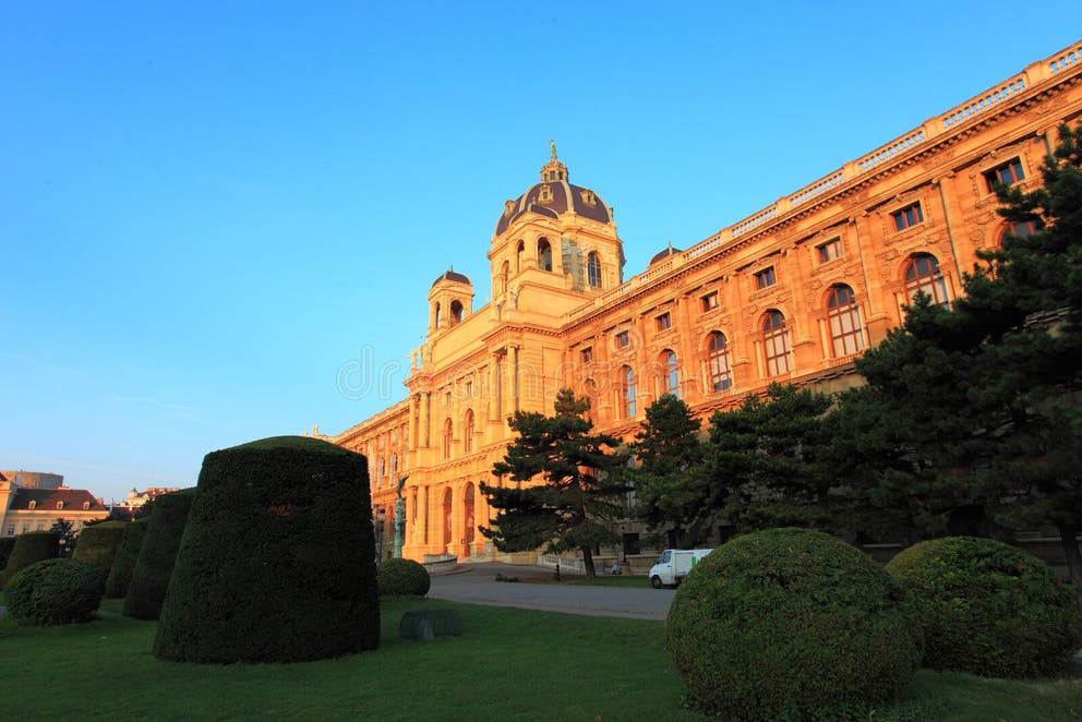 Kunsthistorisches Museum stock image. Image of kunsthistorisches - 22097781