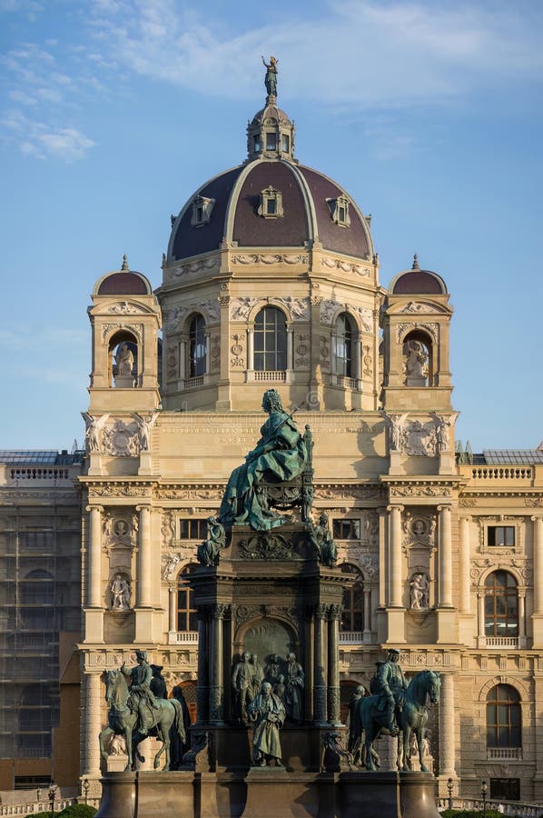 Kunsthistorisches Museum in Vienna, Austria Stock Photo - Image of ...