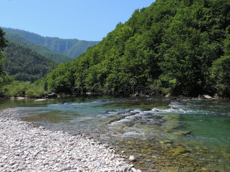 Kupy rzeka obraz stock. Obraz złożonej z blisko, plaża - 41760877