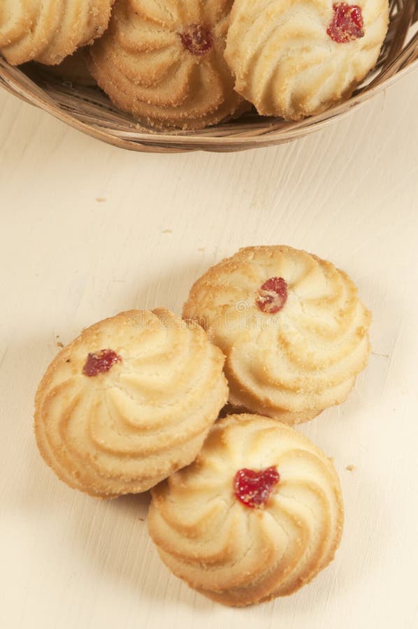 Kurabie kex (kakor) fotografering för bildbyråer. Bild av korgar - 43354109