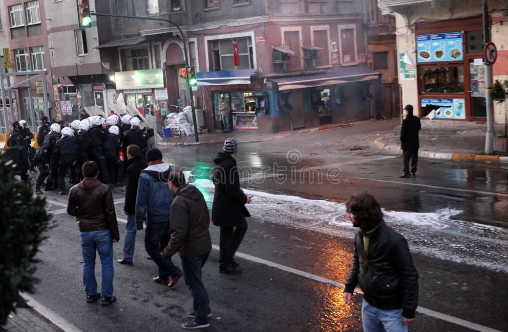 Kurdish Demonstration editorial stock image. Image of armor - 22621514