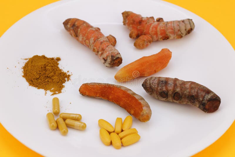 Kurkuma in Een Verscheidenheid Van Vormen Stock Afbeelding - Image of ...