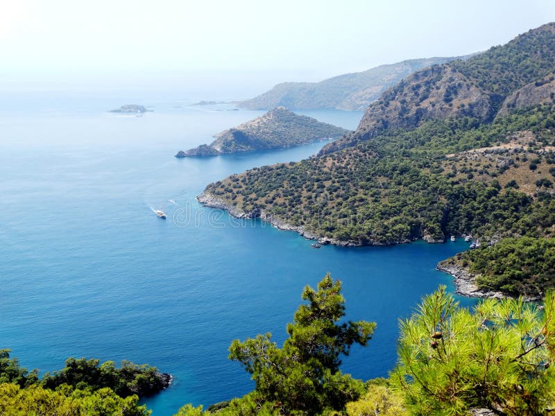 Kustlijnlandschap Van Middellandse Zee Turkije Stock Afbeelding - Image ...