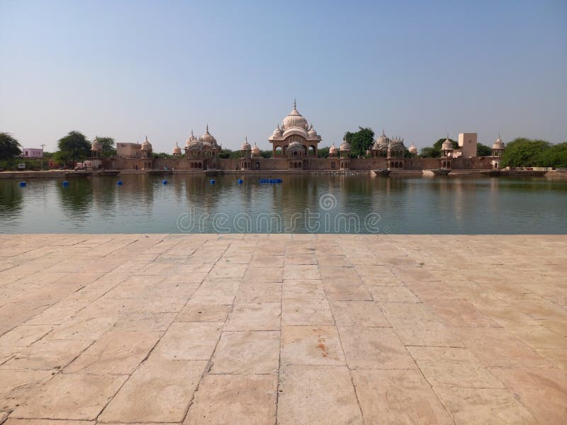 Kusum Sarovar Govardhan, Uttar Pradesh Stock Photo - Image of shil ...