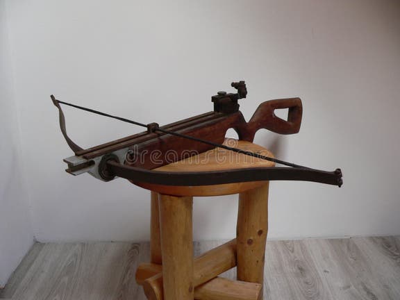 Kusza zdjęcie stock. Obraz złożonej z sznurek, łuczniczki - 58790888