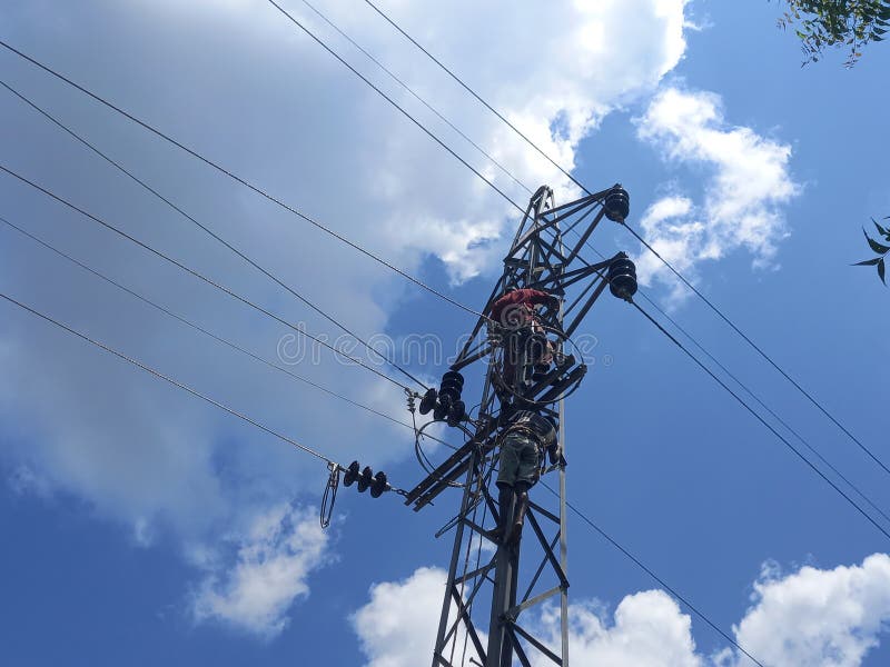 33kV Overhead Tower Line Tapping Ponit Stock Photo - Image of tower ...