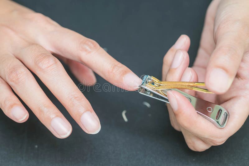Fingernaglar Med Spikar Svampen Arkivfoto - Bild av nagelband, barfota ...