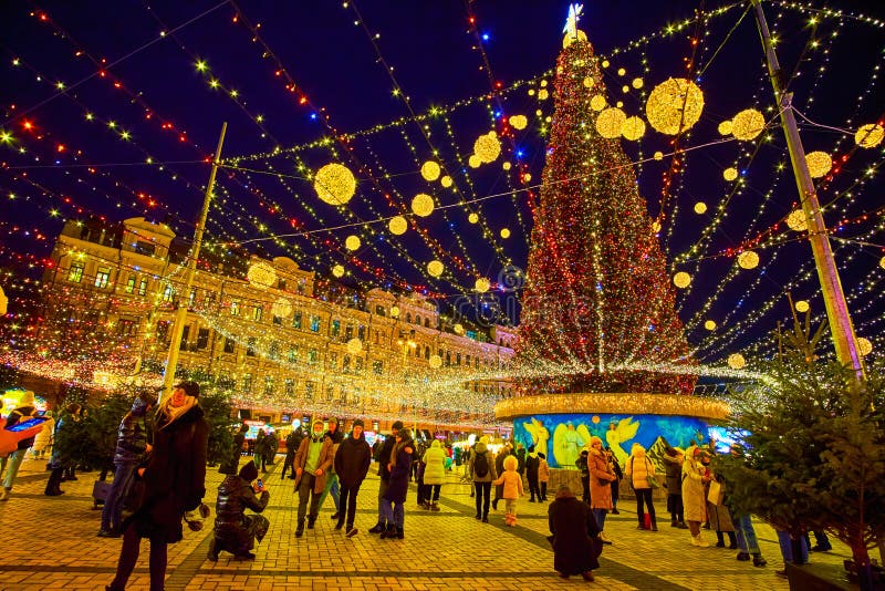 The Main Christmas Tree on Sophia Square, Kyiv, Ukraine Editorial Stock ...