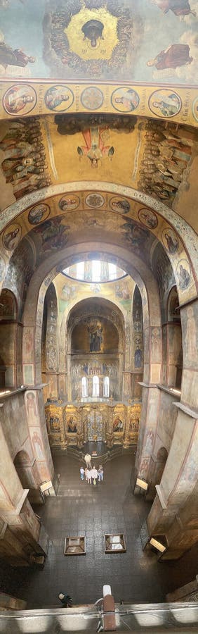KYIV, UKRAINE - September 11 2022: Interior of the Orthodox Cathedral ...