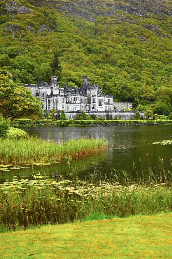 Kylemore Abbey editorial image. Image of patrimony, overcast - 22283950