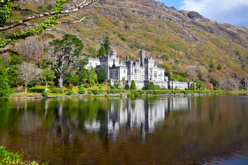 Kylemore Abbey and Castle editorial stock image. Image of ruin - 21685839