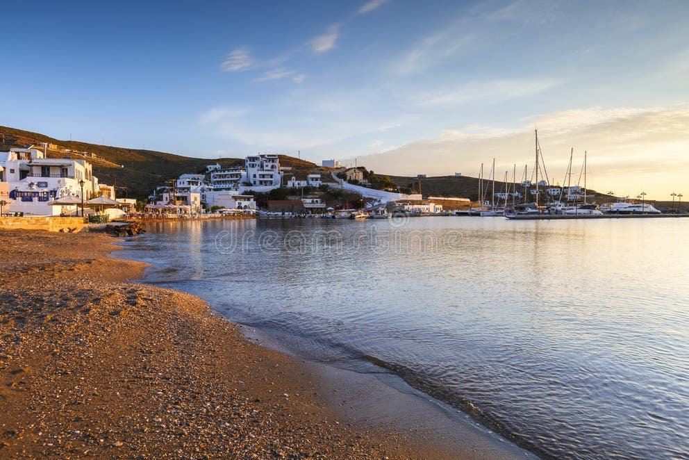 Kythnos редакционное стоковое изображение. изображение насчитывающей ...