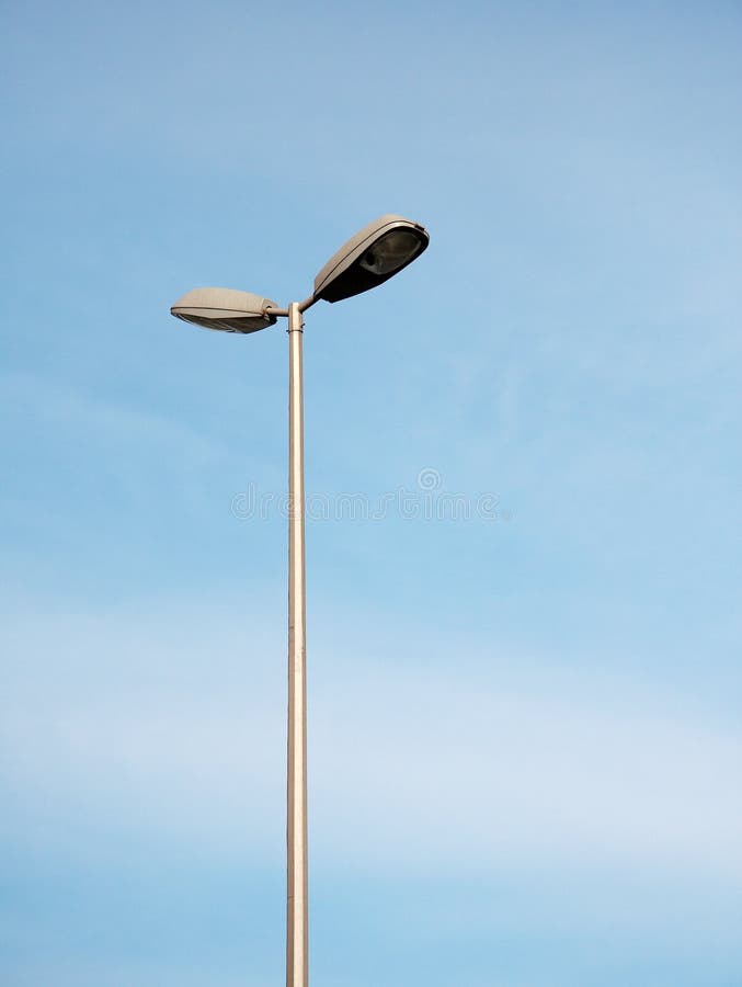 Lámpara de calle imagen de archivo. Imagen de potencia - 4353285