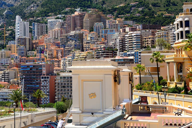 LA CONDAMINE, MONACO - JUNI 04, 2019: LaCondamine Hamn Cityscape Och ...