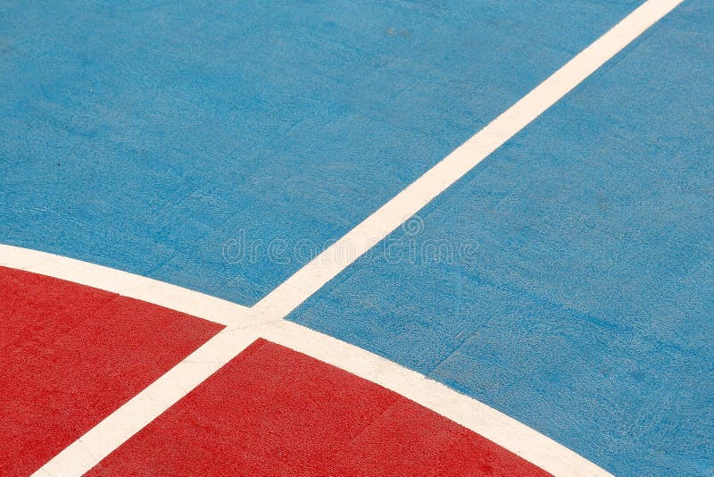 Línea Blanca En El Piso Del Color Imagen de archivo - Imagen de ...