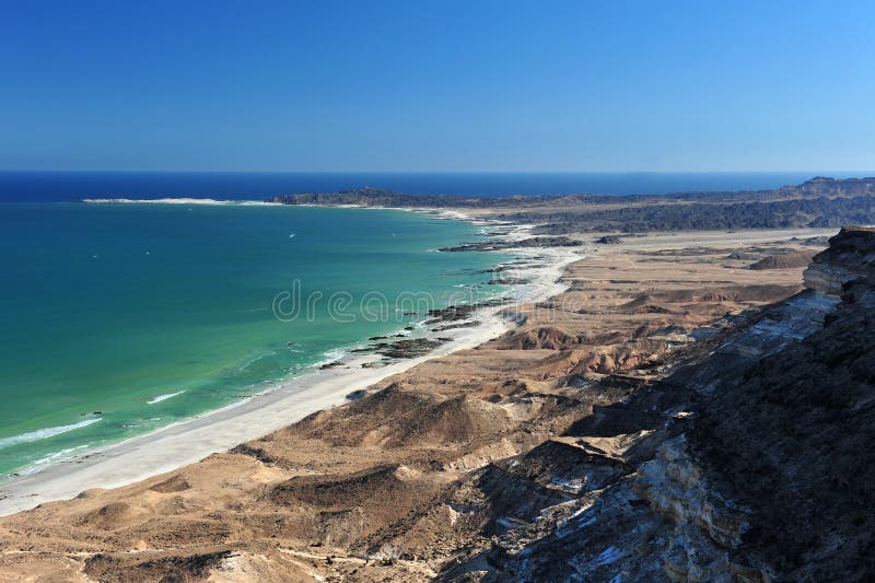 Línea costera imagen de archivo. Imagen de azul, orilla - 49337861