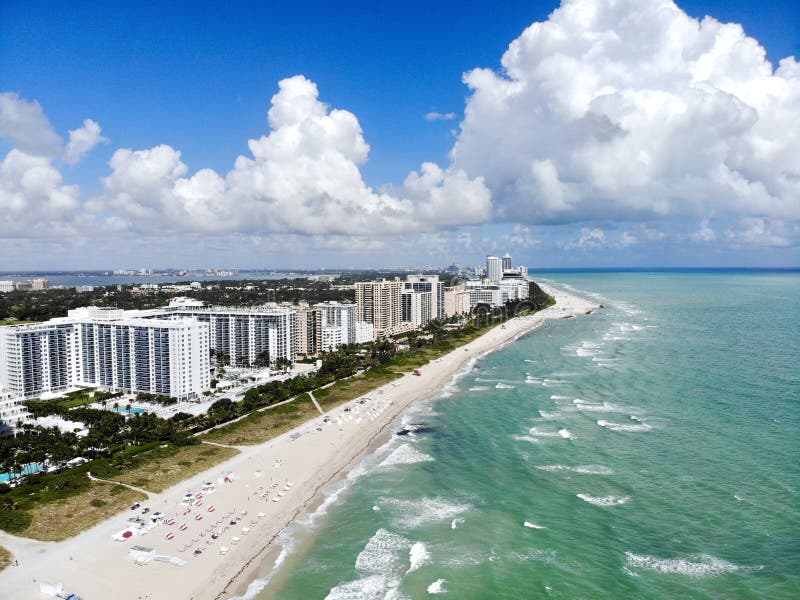 Miami del cielo foto de archivo. Imagen de sunset, pequeño - 48879220