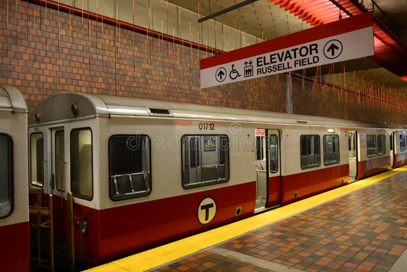 Línea Roja Del Metro De Boston, Massachusetts, Los E.E.U.U. Imagen de ...