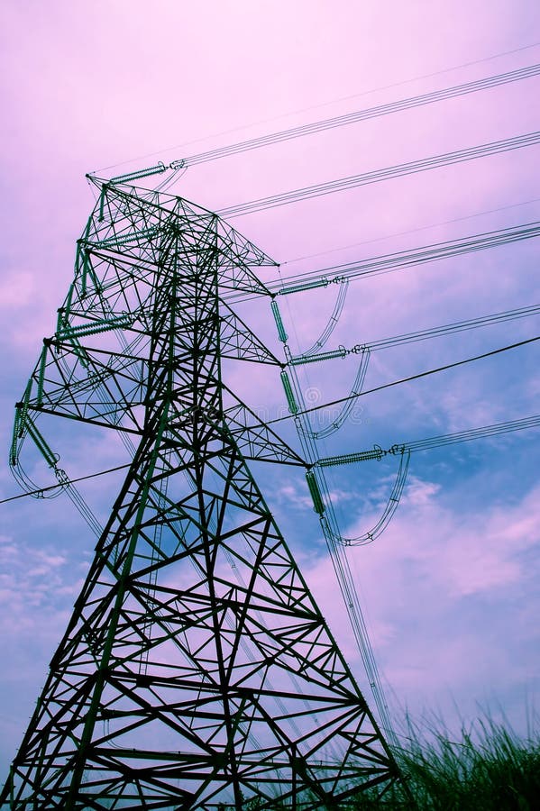 Líneas eléctricas foto de archivo. Imagen de eléctrico - 775976