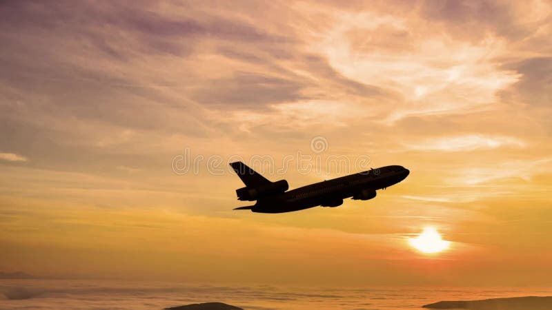 L'aeroplano Gemellato Del Motore Decolla Di Mattina Stock Footage ...