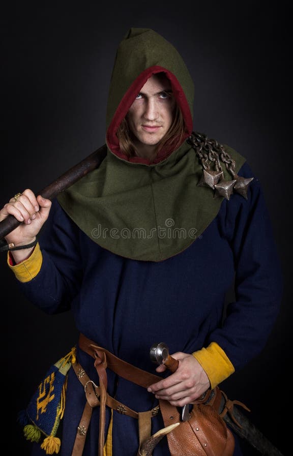 L'assassin pose image stock. Image du club, combat, trame - 19511179