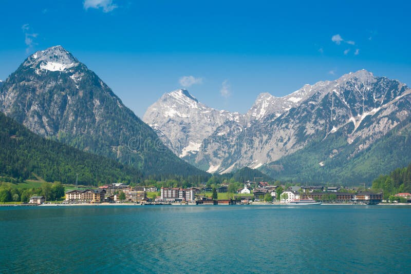L'Autriche, Lac Achensee En Hiver Photo stock - Image du arbres ...