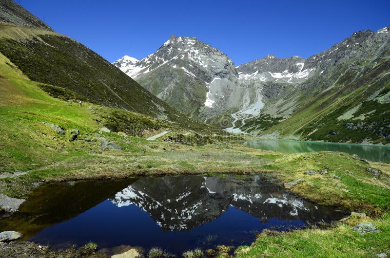 Paysage Idyllique Des Rocheuses. Autriche, Alpes Image stock - Image du ...