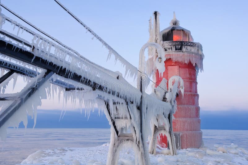 L'hiver Du Sud De Phare D'asile Image stock - Image du glace, asile ...