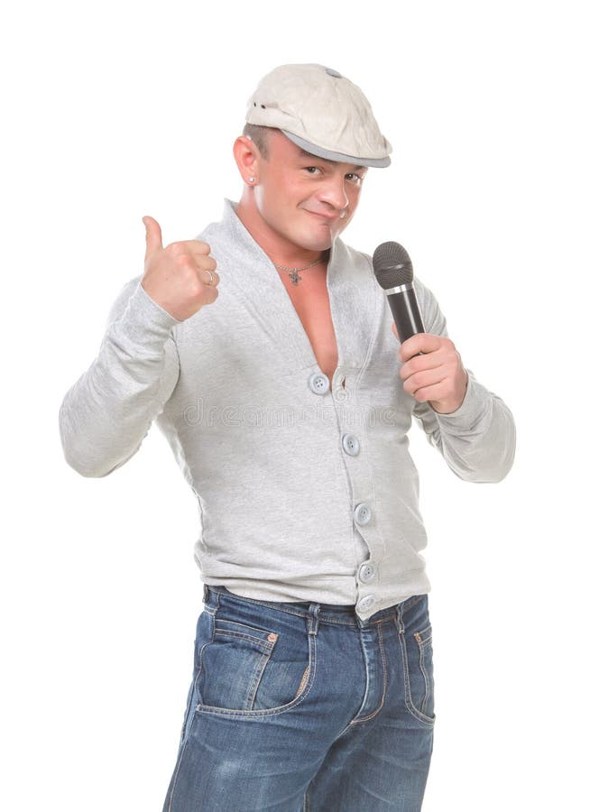 L'homme Dans Un Capuchon Avec Un Microphone Affiche Le Thumb-up Image ...