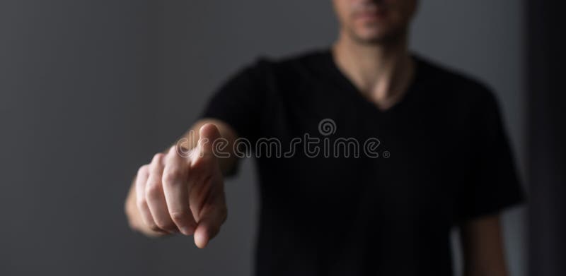 L'homme Vous Pointe Du Doigt. Photo stock - Image du fond, entreprise ... L'homme Vous Pointe Du Doigt. Photo stock - Image du fond, entreprise ...