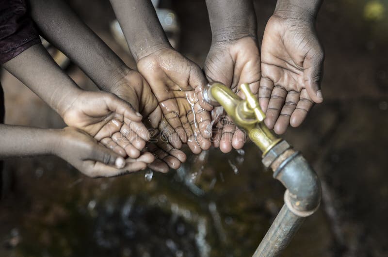 L'importance De L'eau Propre Pour L'Afrique - Symbole Photo stock ...