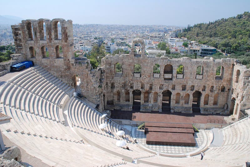 Théâtre Antique Sous L'Acropole D'Athènes, Grèce Image stock - Image du ...