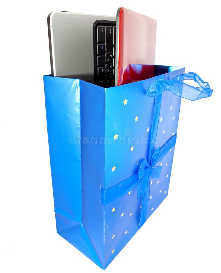 Ordinateur Portable Dans Un Cadeau Photo stock - Image du internet ...