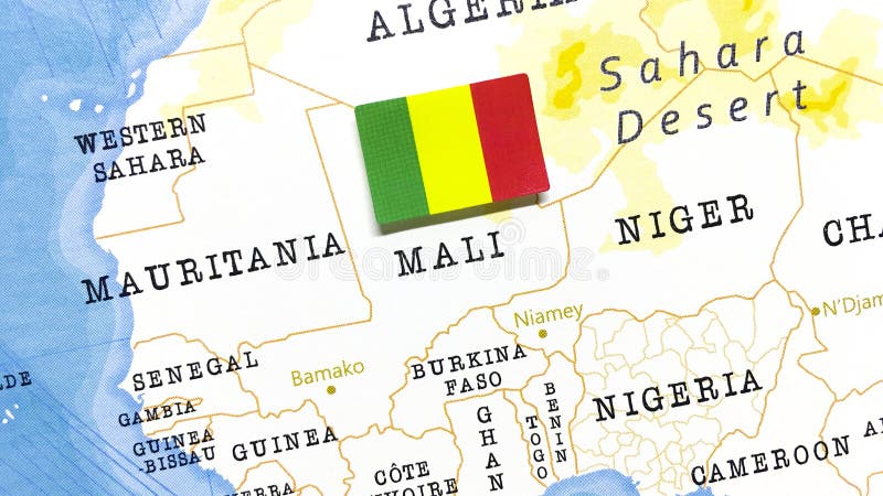 La Bandera De Mali En El Mapa Mundial Imagen de archivo - Imagen de ... La Bandera De Mali En El Mapa Mundial Imagen de archivo - Imagen de ...