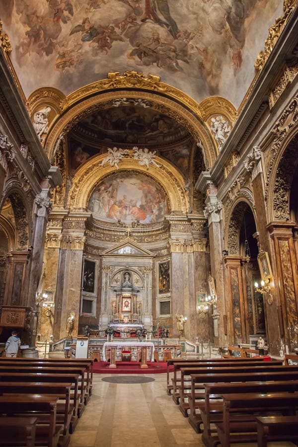 La Basílica Del Santo Sylvester La Primera Roma Foto editorial - Imagen ...