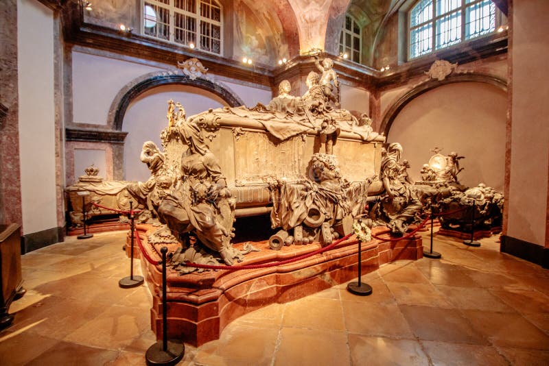 La Cripta Imperial En El Nuevo Mercado En Viena Austria Imagen de ...