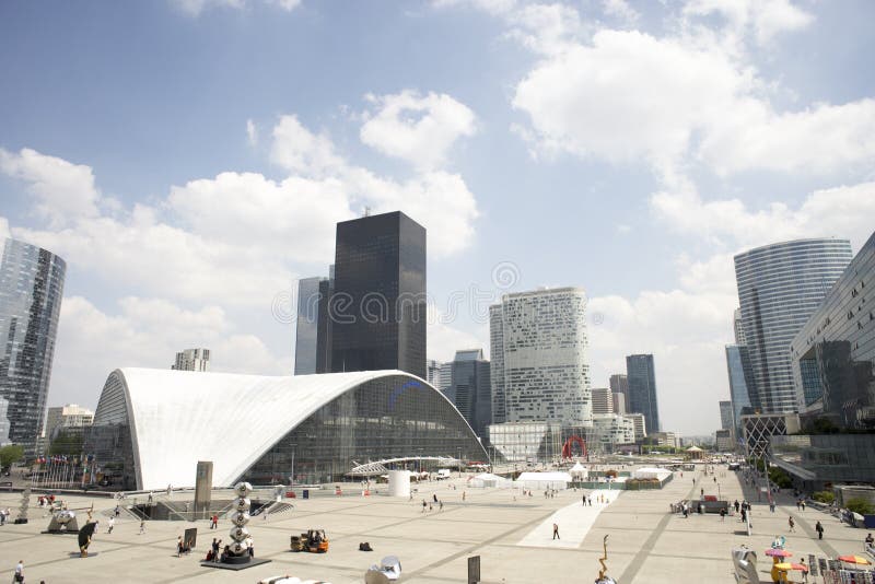 La Defense in Paris editorial photography. Image of paris - 10002142