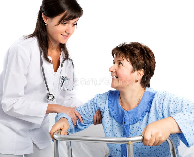 La Enfermera Ayuda a Un Paciente a Levantarse Foto de archivo - Imagen ...