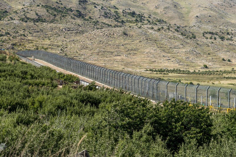 La Frontera De Israel Syria Imagen de archivo - Imagen de campo, norte ...