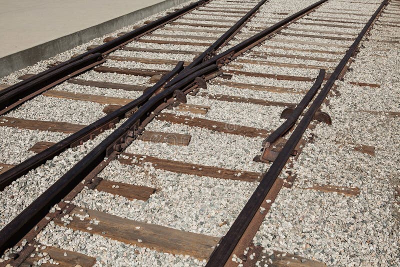 15,485 Photos de La Jonction Ferroviaire Rails De Chemin De Fer ...