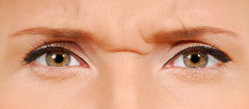 12,635 Suspicacia Fotos de stock - Fotos libres de regalías de Dreamstime